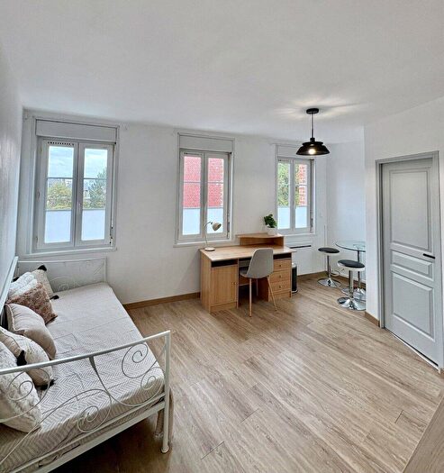 Appartement à louer - Sainte Anne-Faubourg, Amiens - 1 pièce