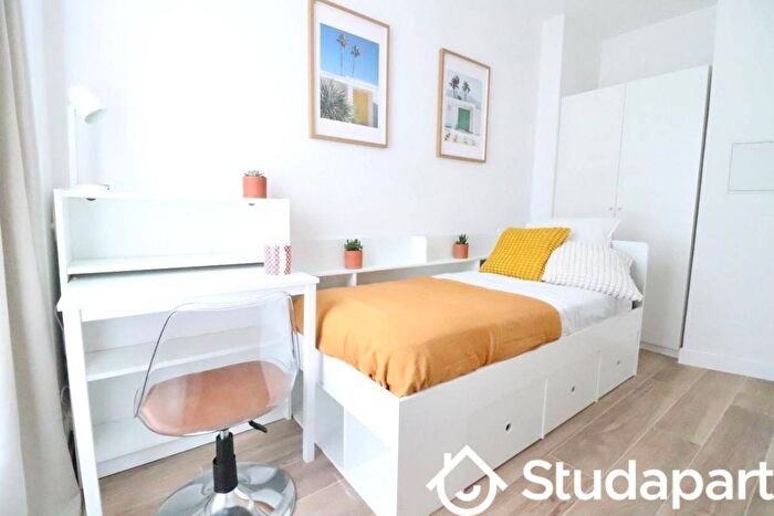 Appartement à louer - Libération, Nice - 1 pièce - 6 chambres