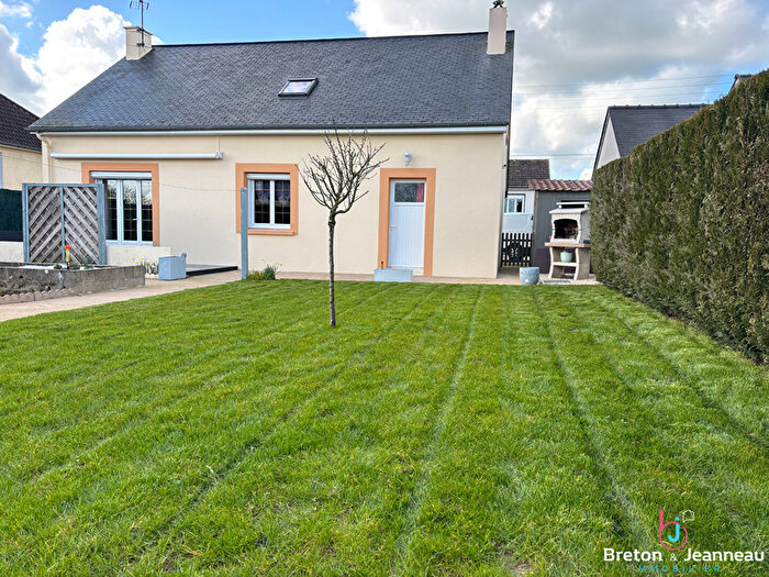 Maison à vendre - Chemazé - 6 pièces - 5 chambres