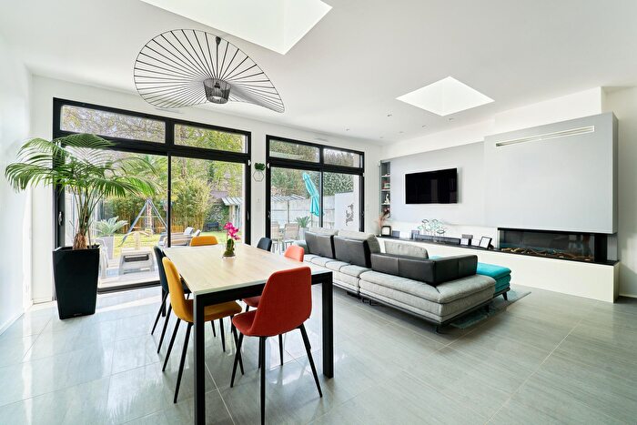 Maison à vendre - Cesson-Sévigné, Centre-ville, La Hublais, Beausoleil - 6 pièces - 4 chambres