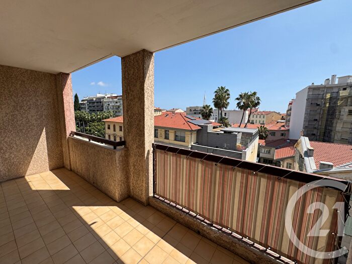 Appartement 3 pièces à louer - Nice, Borriglione