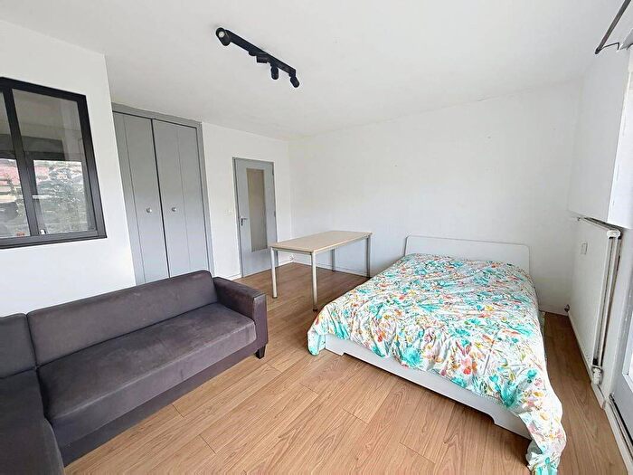 Saurupt-Clémenceau, Nancy : Appartement 1 pièce à louer