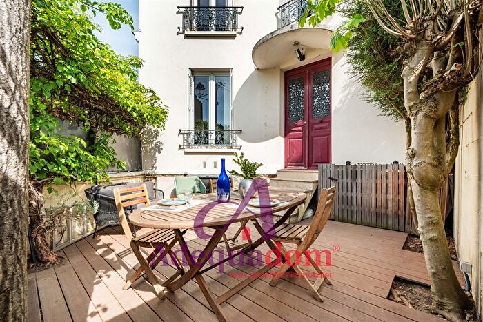 Maison 6 pièces à Colombes, Agent Sarre, à vendre