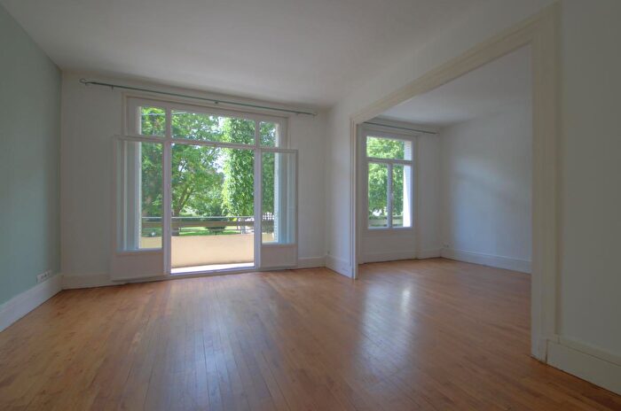 Orléans, Saint-Vincent, Pasteur : Appartement 4 pièces à vendre