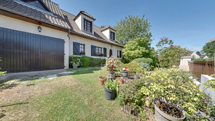 Maison à vendre - Santeny - 6 pièces - 3 chambres