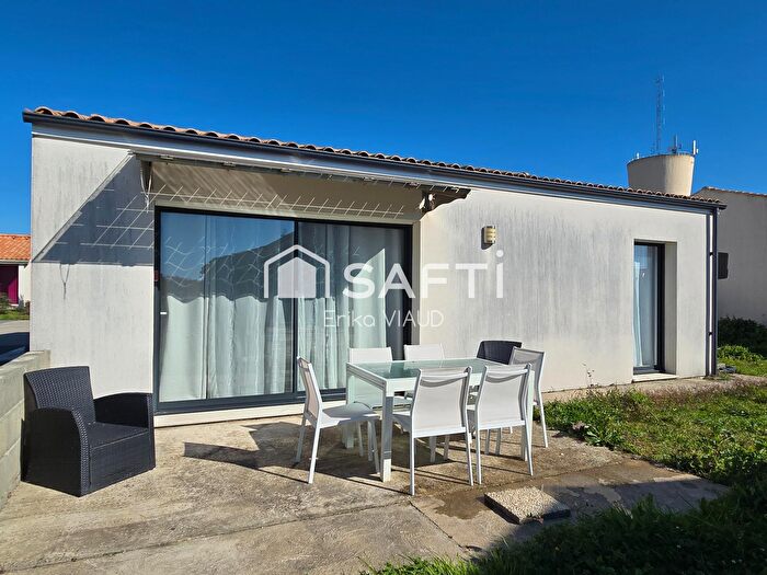 Maison à vendre - Surgères - 4 pièces - 3 chambres