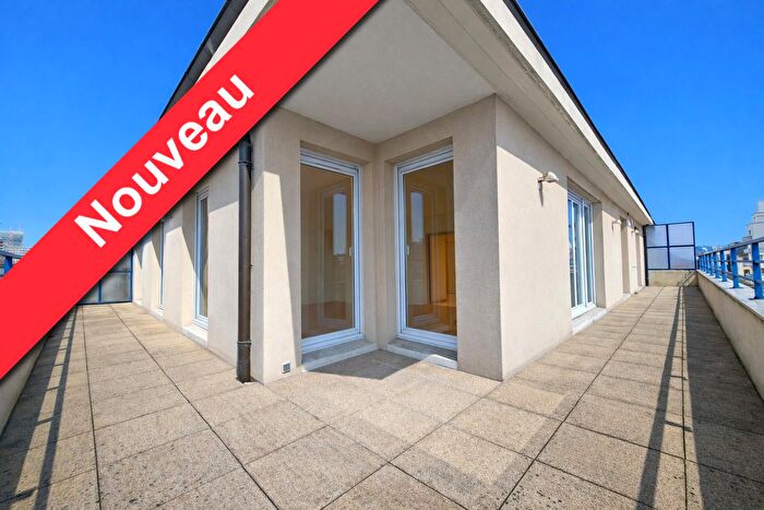 Appartement à louer - Lyon e , Les Brotteaux - 5 pièces - 3 chambres