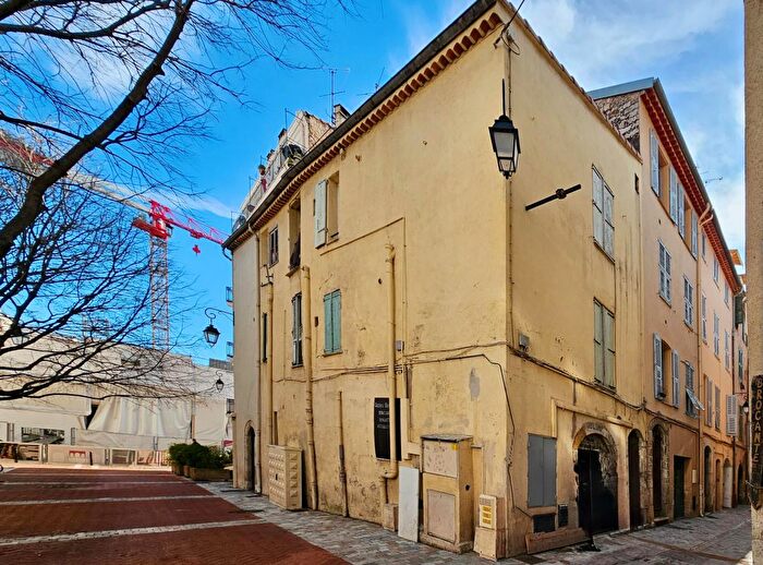 Appartement à vendre - Cannes, Suquet - 1 pièce