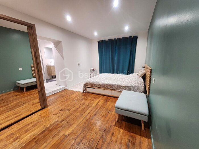 Maison à vendre - Châtillon-sur-Chalaronne - 5 pièces - 4 chambres