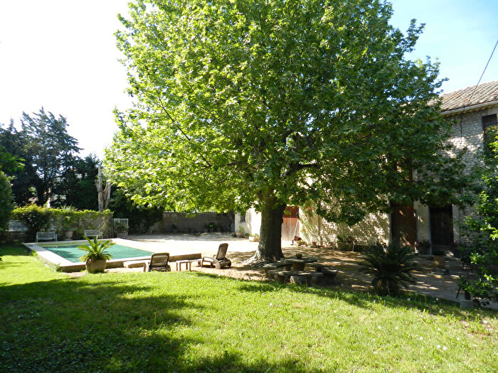 Maison à vendre - Châteaurenard, Jentelin, Route dAvignon, Confignes - 6 pièces - 4 chambres