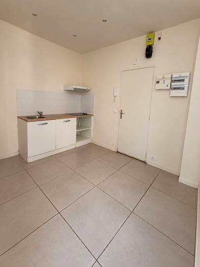 Appartement à Saint Victor, Marseille 7ème arrondissement, à louer