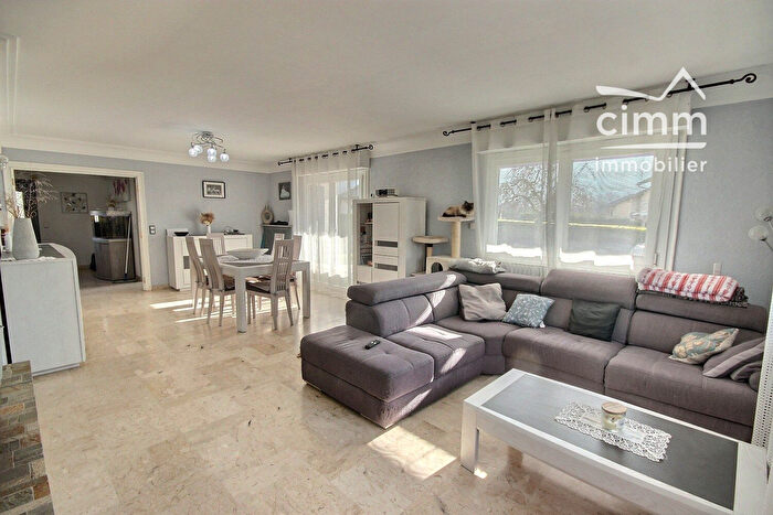 Maison à vendre - Scionzier - 6 pièces - 4 chambres