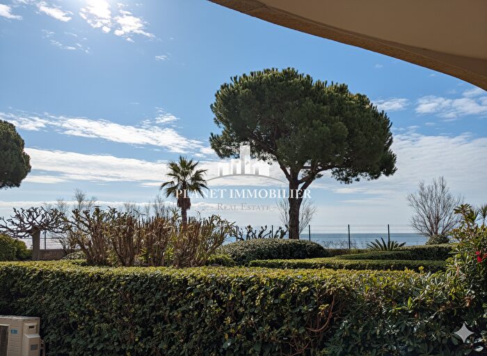 Appartement à vendre - Villeneuve-Loubet, Plage - 2 pièces - 1 chambre