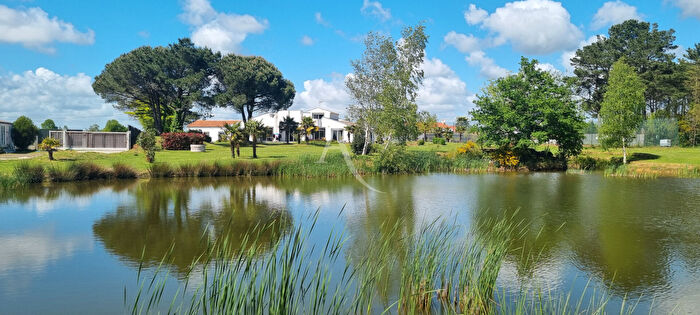 Maison à vendre - Saint-Révérend - 8 pièces - 5 chambres