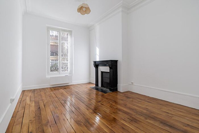 Appartement à louer - Paris e , Bièvre Sud, Tolbiac - 3 pièces - 2 chambres