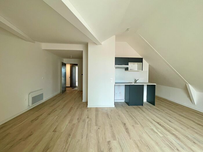 Appartement à louer - Senlis, Centre-ville - 1 pièce