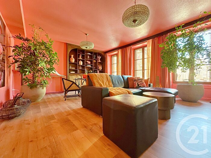 Appartement à louer - Montbéliard, Centre-ville, Prairie, Batteries du Parc, Charmontet - 3 pièces - 1 chambre