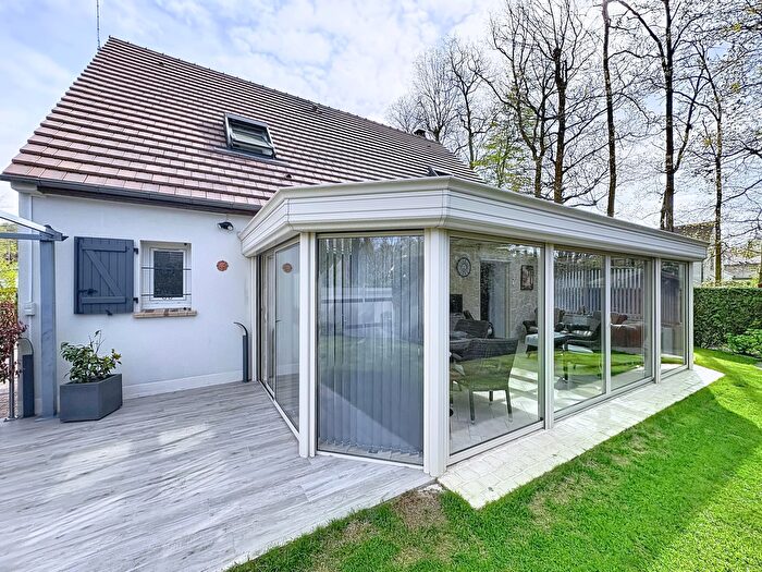 Maison à vendre - Lamorlaye - 7 pièces - 4 chambres