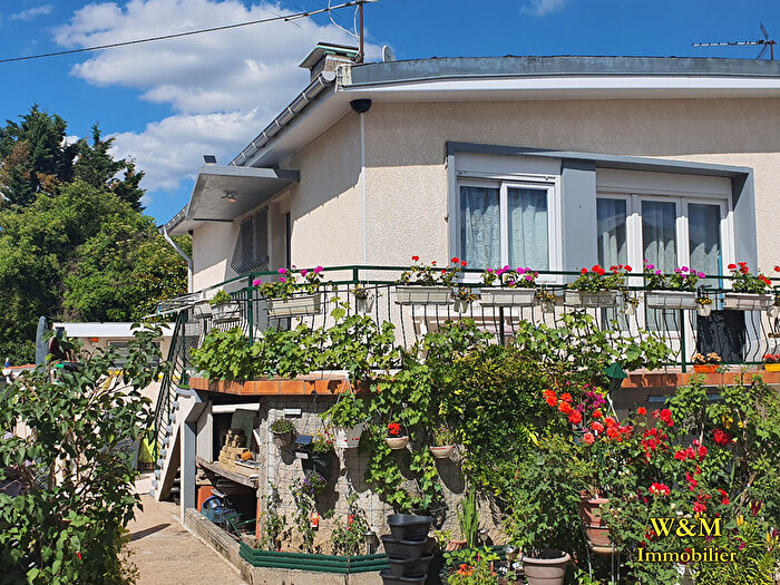 Maison 4 pièces à louer à Ris-Orangis, La Aunette