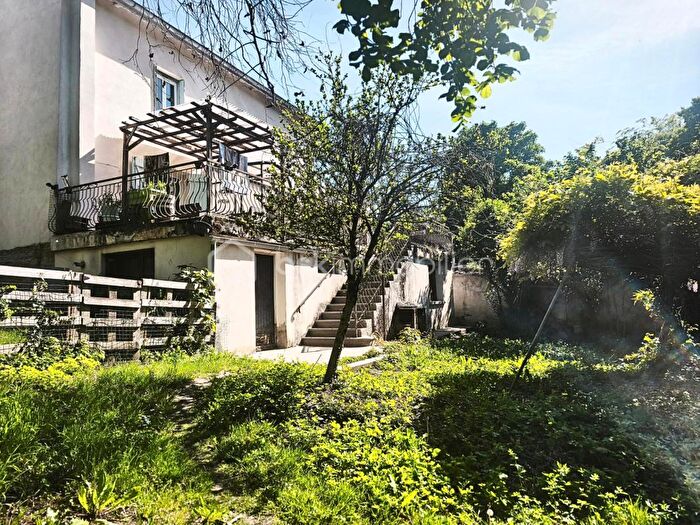 Maison à vendre - Pont-de-Chéruy - 5 pièces - 3 chambres