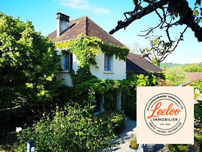 Maison à vendre - Saint-Cybranet - 9 pièces - 6 chambres