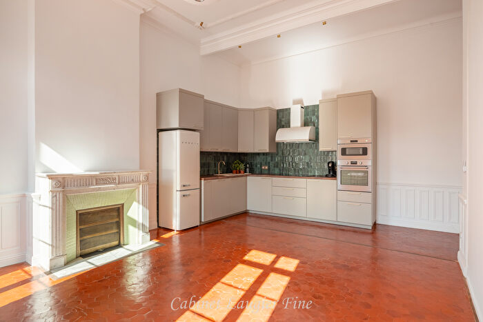 Appartement à vendre - Marseille er , Chapitre - 3 pièces - 2 chambres