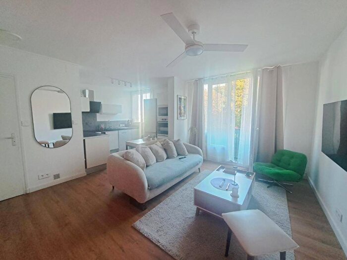 Appartement à louer - Arc en Ciel, Le Pont-de-Claix - 2 pièces - 1 chambre