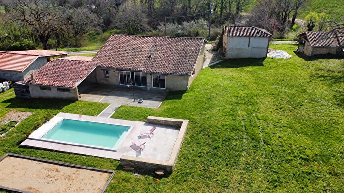 Maison 7 pièces à Vic-Fezensac, à vendre