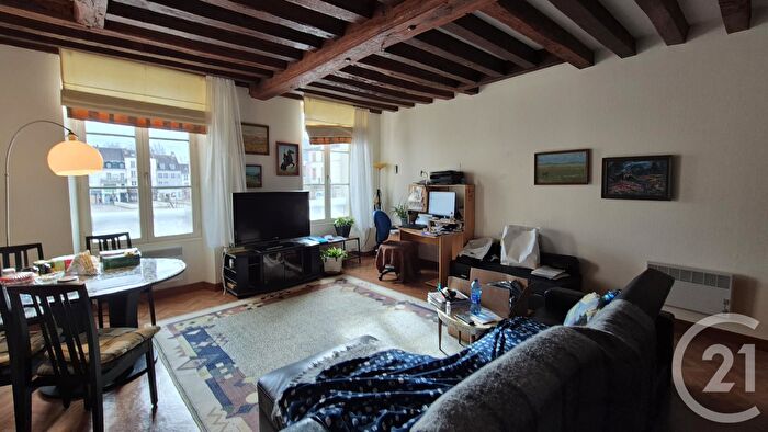 Appartement à louer - Fontainebleau, Centre-ville - 2 pièces - 1 chambre