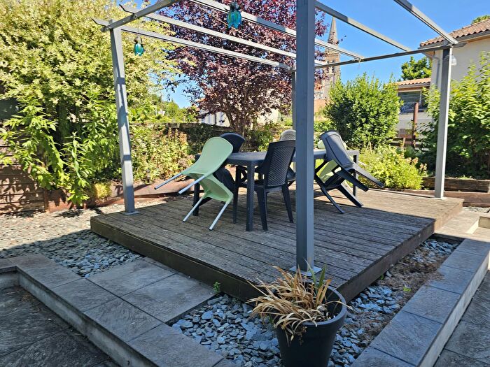 Maison à vendre - Montemb uf, Montemboeuf - 5 pièces - 3 chambres