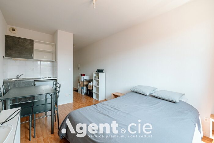 Appartement 1 pièce à Caen, Saint-Jean Etudes, Saint-Gilles, à louer