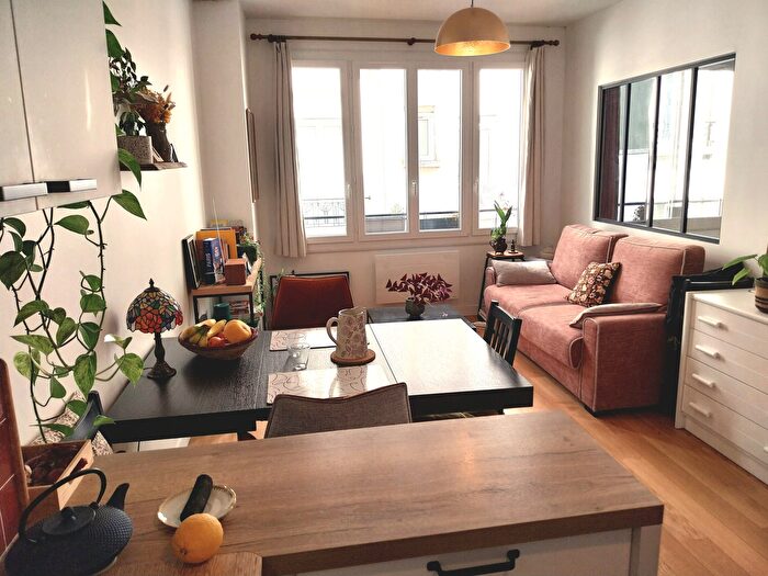 Appartement à vendre - Paris e  - 2 pièces - 1 chambre