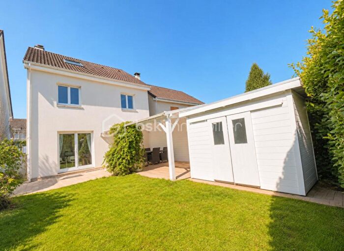 Villepreux : Maison 5 pièces à vendre