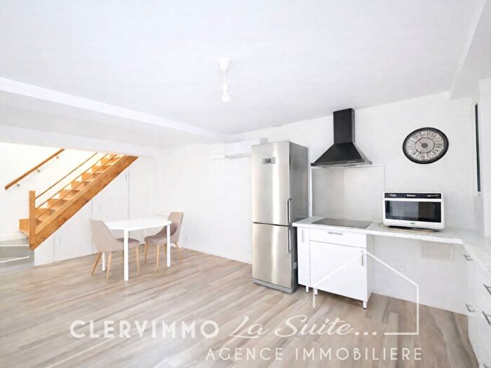 Appartement à louer - Marseille ème arrondissement - 2 pièces - 1 chambre