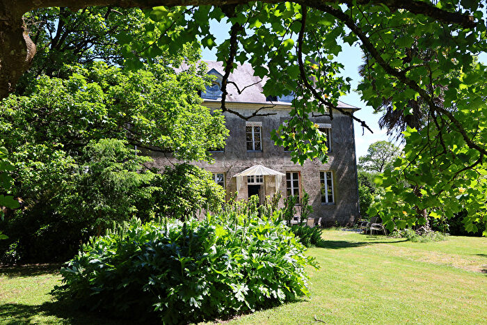 Maison 7 pièces à vendre - Lécousse