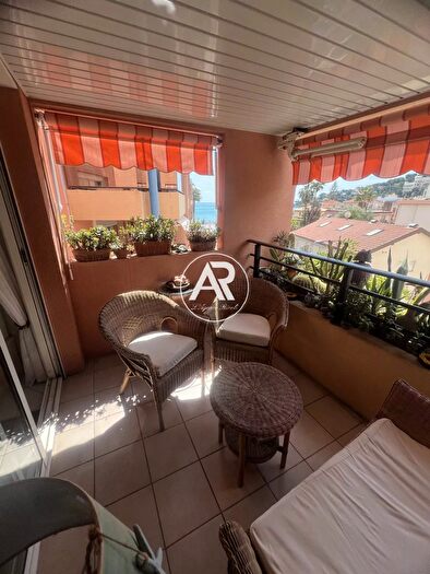 Appartement à vendre - Roquebrune-Cap-Martin, Carnolès, Gare, Cap Azur - 2 pièces - 1 chambre