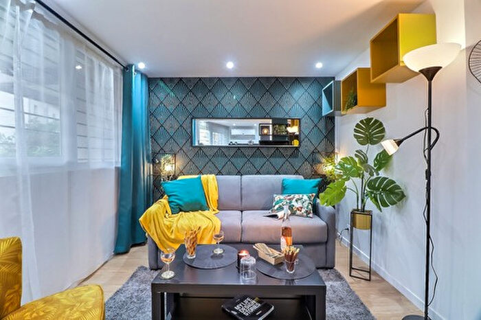 Appartement à louer - Nîmes, Jean Jaurès - 2 pièces - 1 chambre