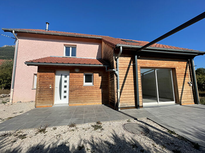 Roissard : Maison 6 pièces à louer