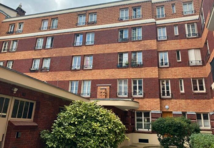 Appartement à louer - Les Arcades, Viroflay - 1 pièce