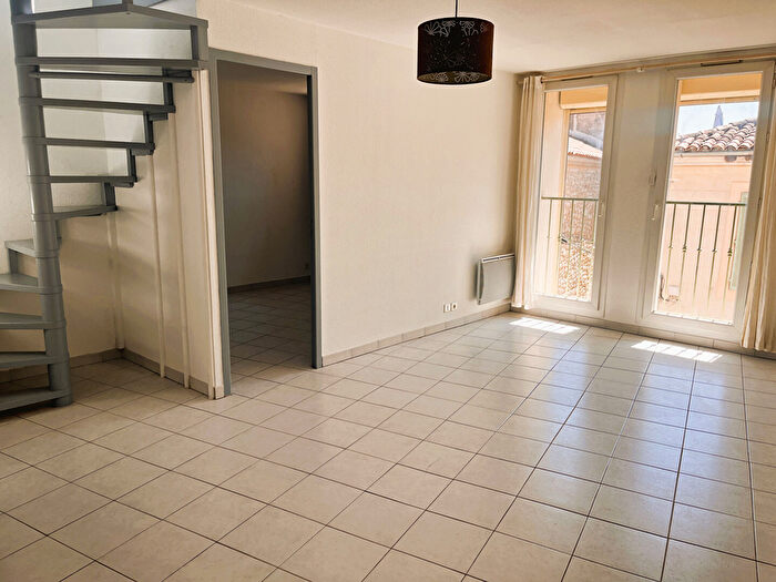 Appartement 3 pièces à Saint-Cannat, à louer