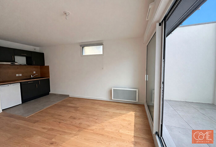 Appartement à vendre - Quartiers Centre, Colombier - 1 pièce