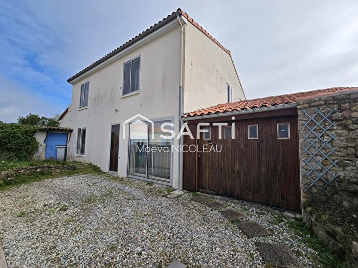Aigrefeuille-dAunis - Maison 7 pièces à vendre