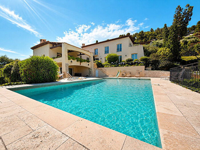 La Colle-sur-Loup : Maison 10 pièces à vendre
