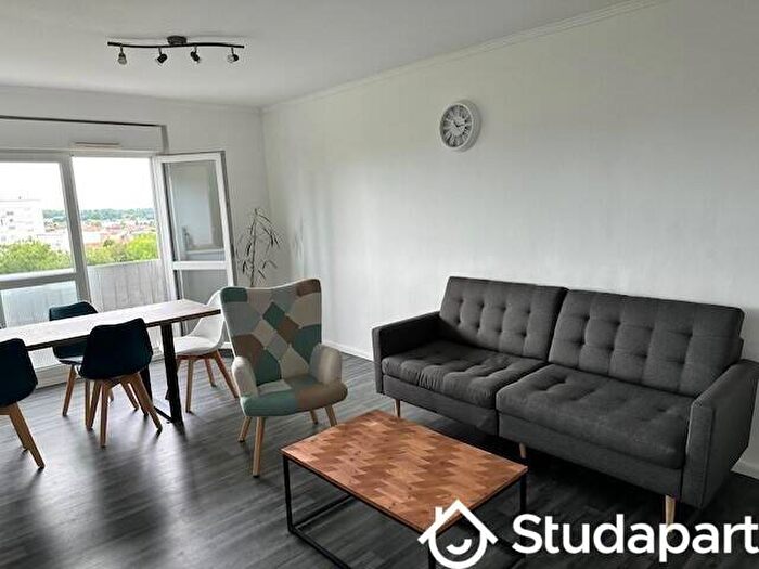 Appartement à louer - Chartreux, Troyes - 1 pièce - 1 chambre