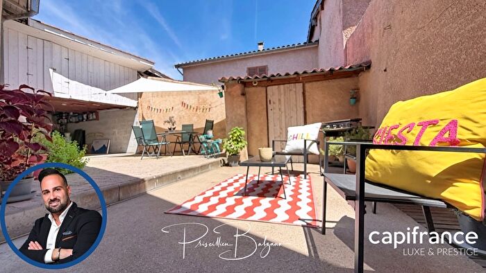 Maison 4 pièces à Saint-Genis-les-Ollières, à vendre
