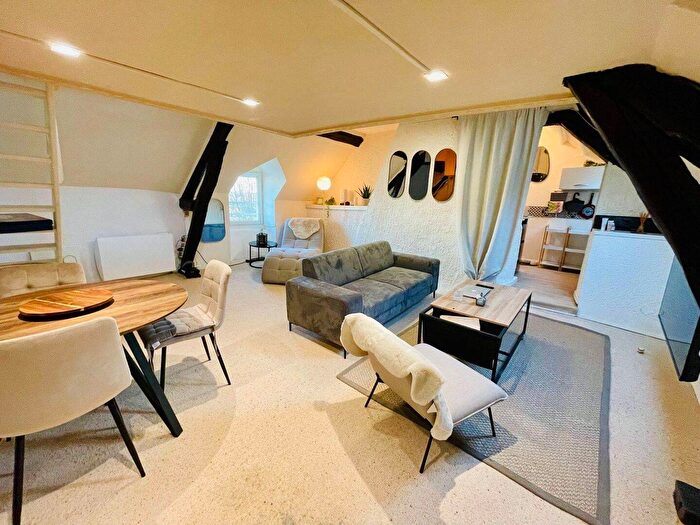 Appartement à louer - Rolleboise - 2 pièces - 1 chambre