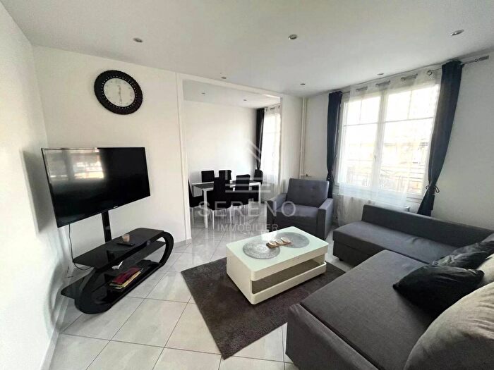 Appartement à louer - Platanes, Joinville-le-Pont - 2 pièces - 1 chambre