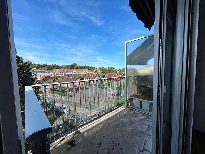 Centre Ville, Viry-Châtillon - Appartement 1 pièce à louer