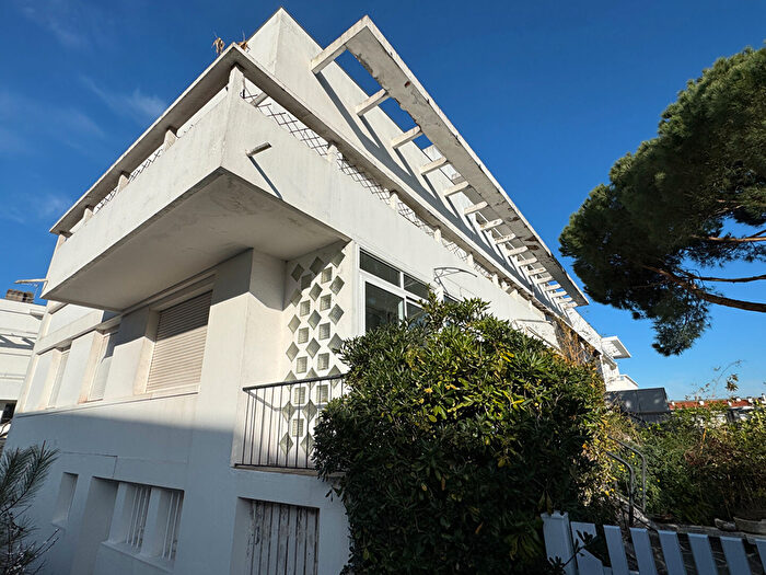 Appartement à vendre - Royan, Centre-ville - 3 pièces - 2 chambres