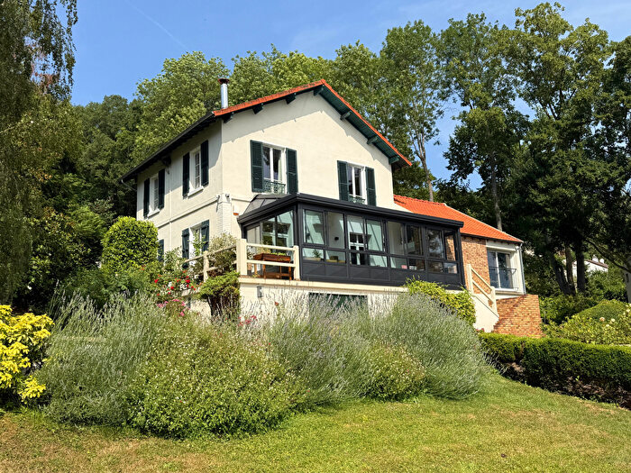 Maison 10 pièces à Villennes-sur-Seine, à vendre
